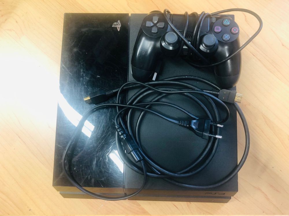 Console Sony Playstation 4 Mod CUH 1001A (Usato) a Giubiasco per CHF ...