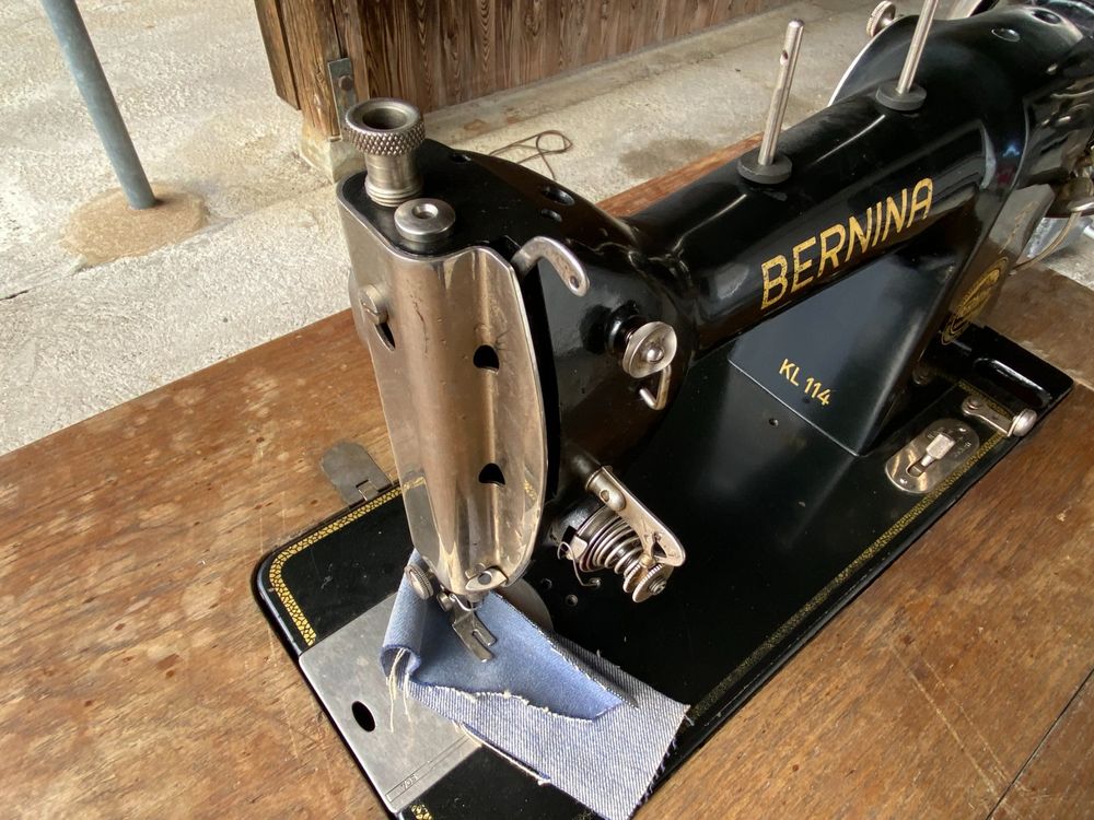 Nähmaschine Bernina KL 114 / versenkbar / mit Untergestell (Gebraucht) in Worben für CHF 1 – nur ...