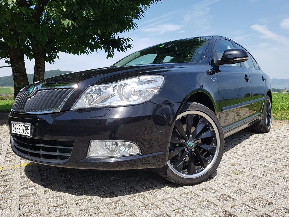 ☆Skoda Octavia 1z3 L&K☆fast Vollausstattung mit Motorschaden (Defekt ...