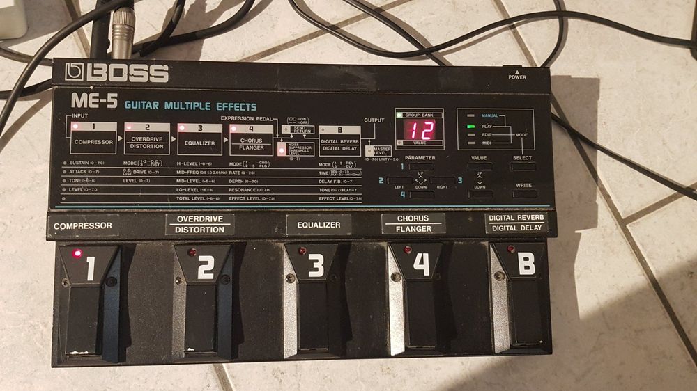 BOSS ME-5 Guitar Multiple Effects | Kaufen auf Ricardo