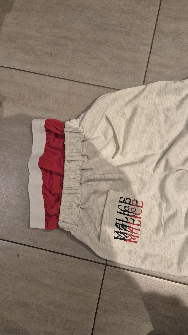 malice baggy jogging pants (Neu (gemäss Beschreibung)) in Sarnen für ...