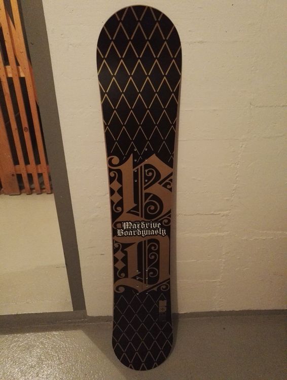 Neues Snowboard Gold/Black (Neu (gemäss Beschreibung)) in Goldach für ...