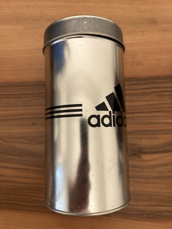 Adidas Metalldose Vintage Sammlerdose | Kaufen auf Ricardo Adidas Metalldose Vintage Sammlerdose | Kaufen auf Ricardo