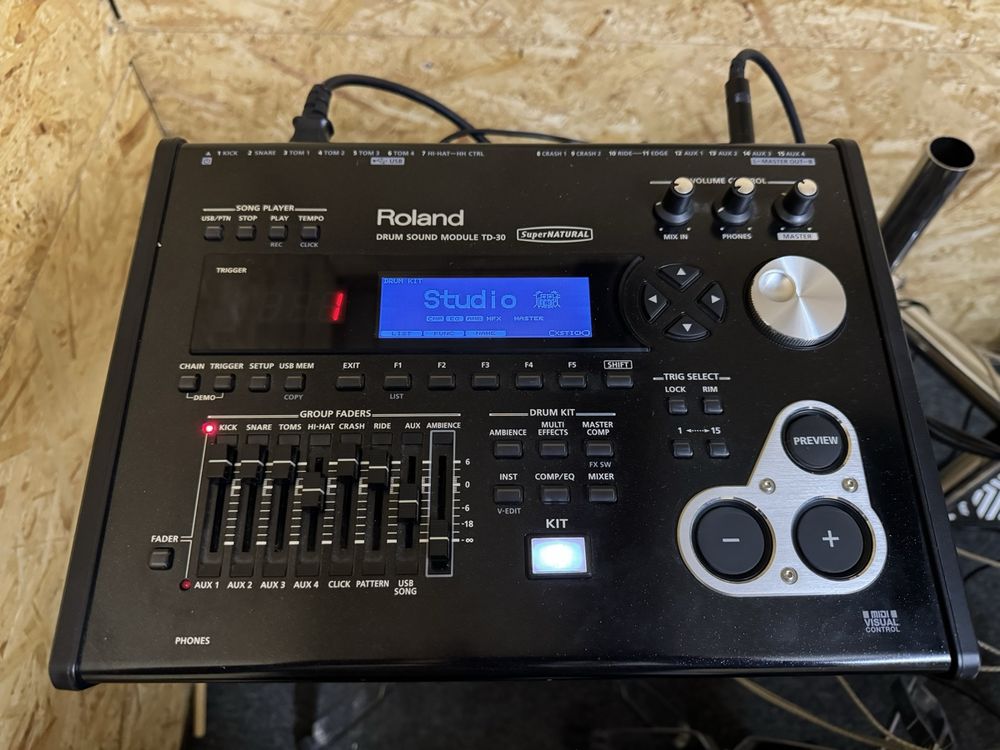 Roland td-30 modul e drum (Gebraucht) in Basel für CHF 1000 – nur Abholung auf Ricardo kaufen