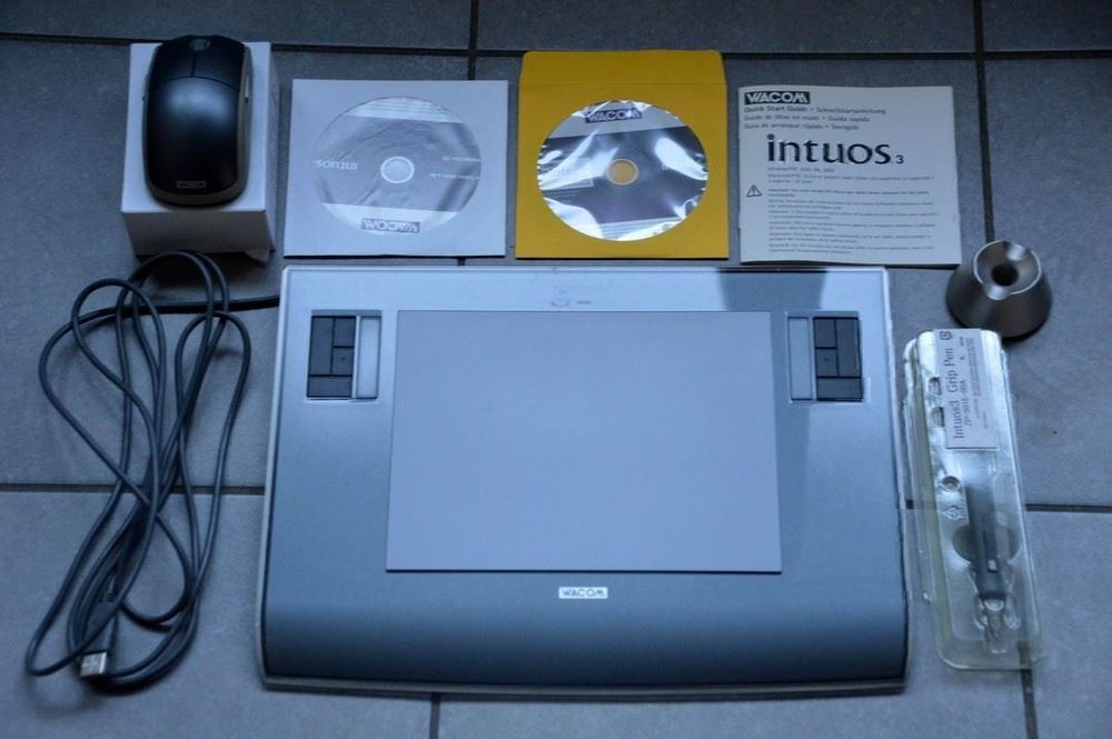 WACOM Intuos 3 Graphics Tablet (Gebraucht) in Collonges für CHF 68 ...