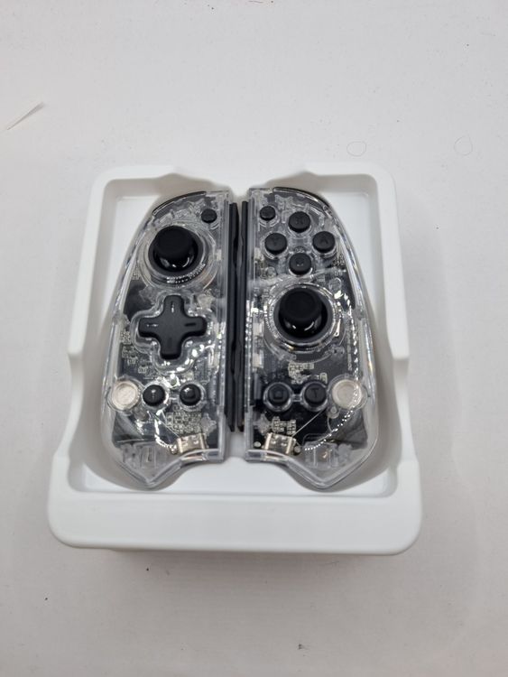 Joy Con Switch sans fil (Neu und originalverpackt) in Renens VD für CHF 45 – mit Lieferung auf ...