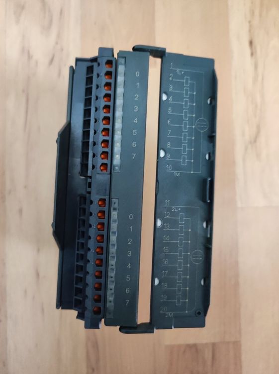 Siemens SIMATIC S7-300, SM 322 DO16 / 6ES7322-1BH01-0AA0 (Gebraucht) in Ufhusen für CHF 25 – mit ...