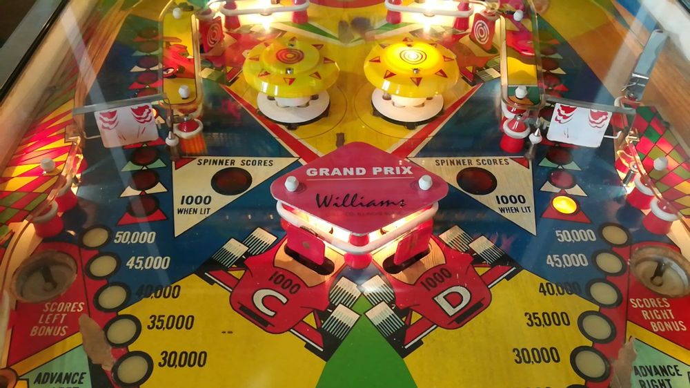 Flipper Grand Prix (Defekt) in Schalunen für CHF 758 – mit Lieferung ...