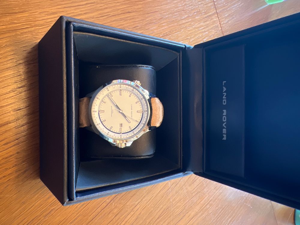Land Rover Core Watch (Neu (gemäss Beschreibung)) in Feutersoey für CHF ...