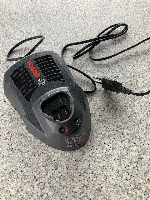 Bosch Ladegerät AL 1130 CV | Kaufen auf Ricardo