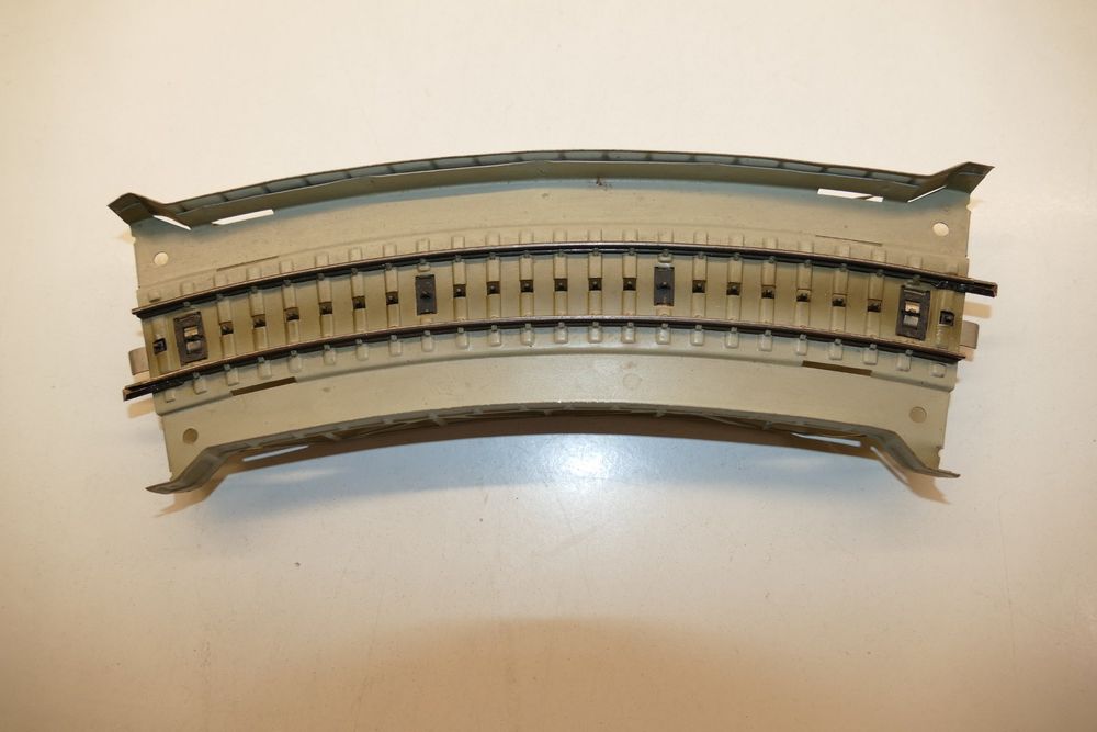 Märklin H0: Rampenstück gebogen R 360 (K.Nr. 7167) (Gebraucht) in ...