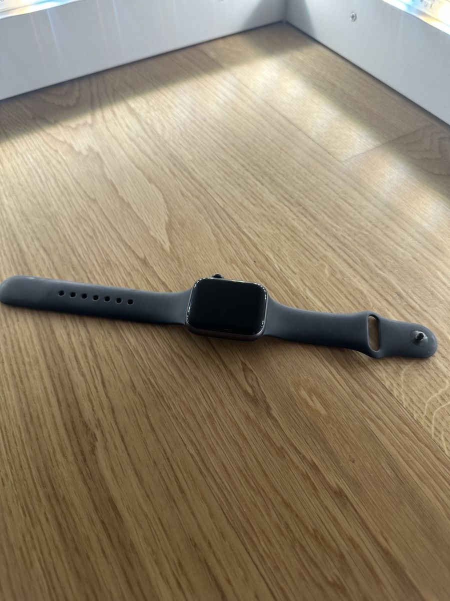 Apple Watch SE GPS 44 mm – Très bon état (Neuf (Voir description)) à ...
