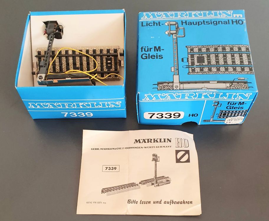 Märklin (12) Licht-Hauptsignal HO7339 für M-Gleis, in OVP | Kaufen auf ...