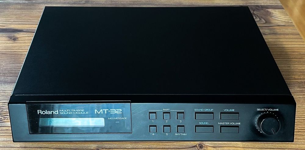 Roland MT-32 Midi Synthesizer (retro, vintage, soundcard) (Gebraucht ...