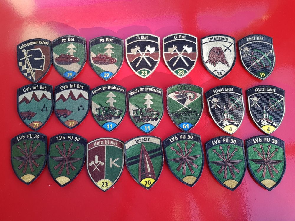 21 stk. Badge Schweizer Armee Abzeichen Patch / Konvolut Lot (Gebraucht ...