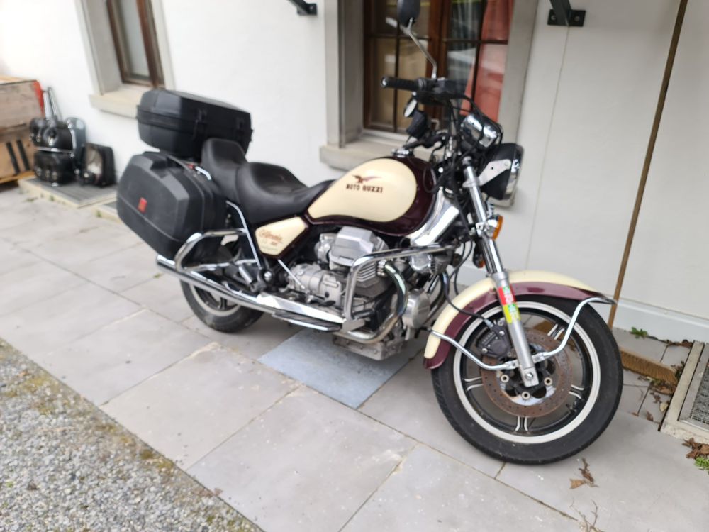 Stilvolle Moto Guzzi California 3 Ebenbildnull