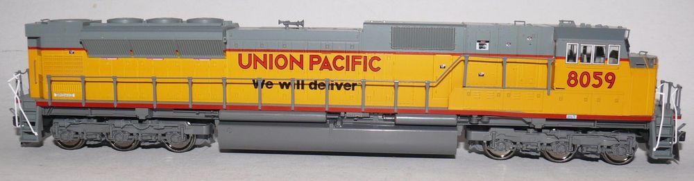 KATO HO: EMD UP SD 90/43 MAC UP 8059 (Neu und originalverpackt) in Speicher für CHF 105 – mit ...