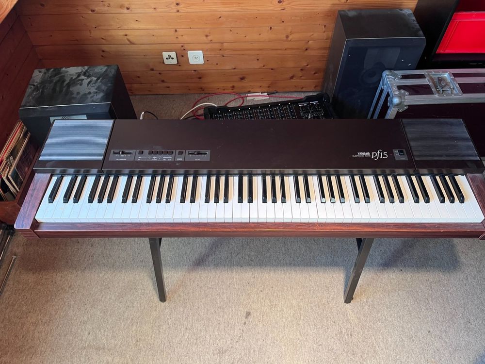 Yamaha Keyboard PF15 (Gebraucht) in für CHF 76 – nur Abholung auf ...