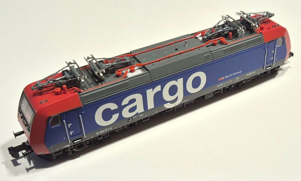 Minitrix, 12188, SBB, rot-blau-weiss, Modell Re 482, CARGO (Neu (gemäss ...