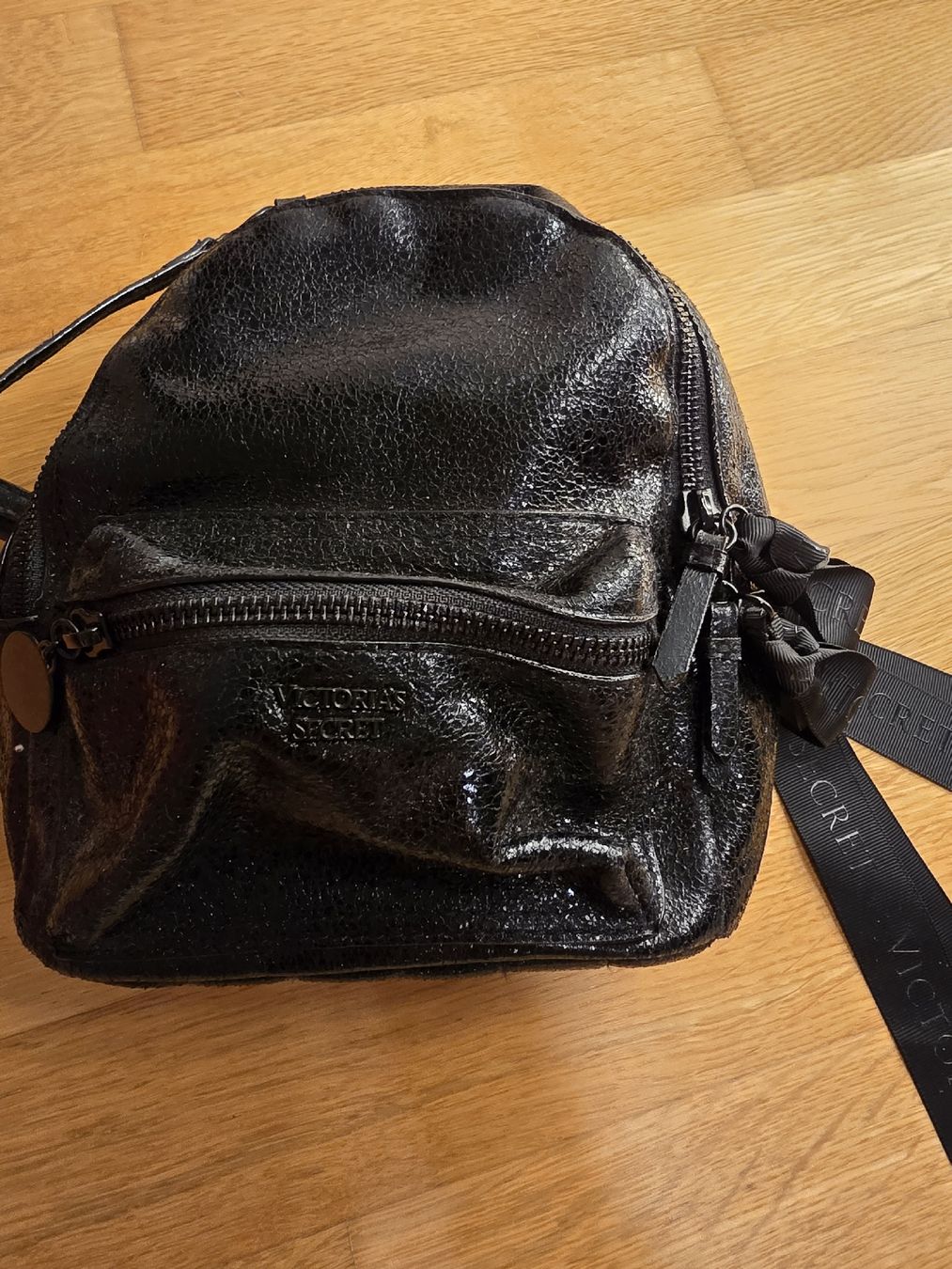 Victoria's Secret Mini Rucksack - Top Zustand! Schwarz (Neu (gemäss ...