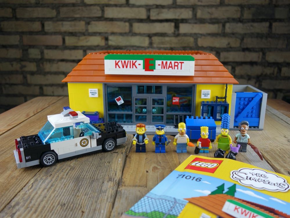 LEGO 71016 The Simpsons Kwik-E-Mart (Gebraucht) in Bäretswil für CHF ...
