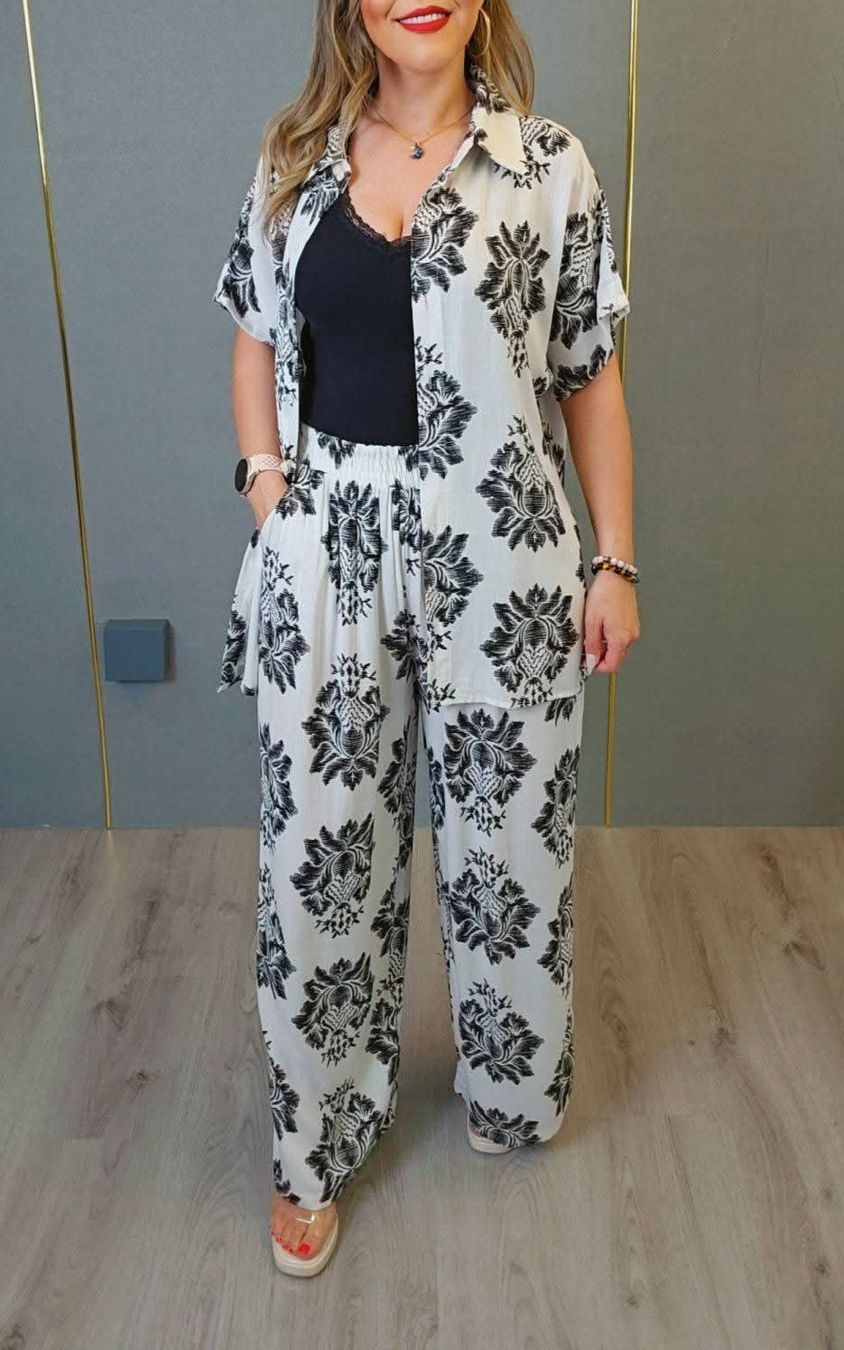Bluse und Hose S/M NEU (Neu und originalverpackt) in St. Gallen für CHF ...