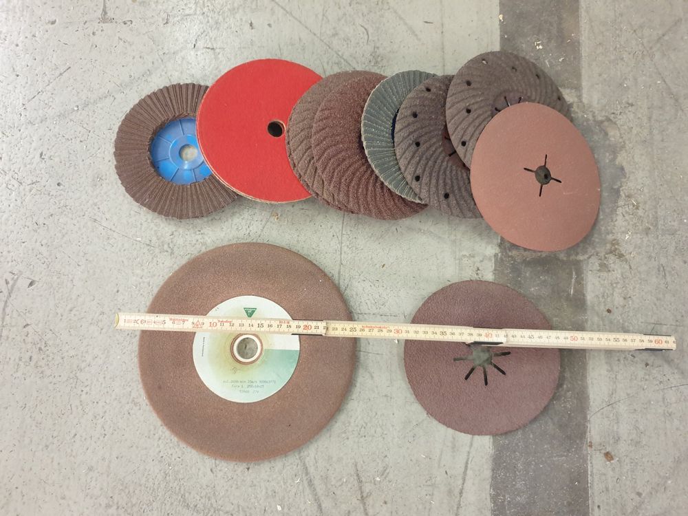 Schleifmittel (Gebraucht) in Dietfurt für CHF 10 – nur Abholung auf Ricardo kaufen