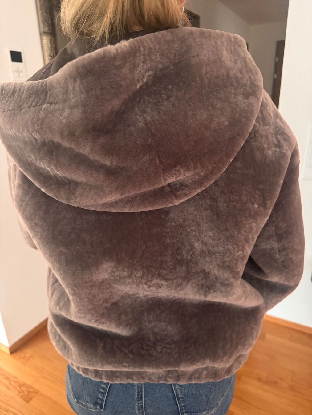 Warme Winterjacke Anne Mou (Gebraucht) in Wollerau für CHF 30 – mit ...