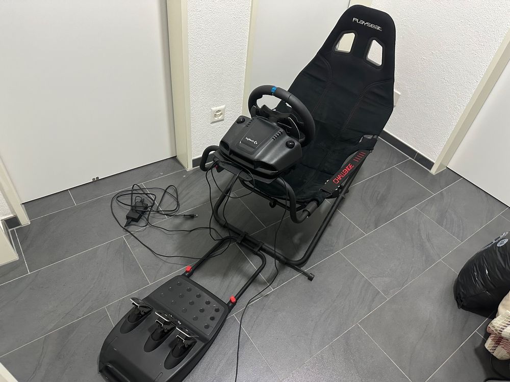 Logitech g29 Lenkrad mit sitz (Neu (gemäss Beschreibung)) in Egolzwil ...