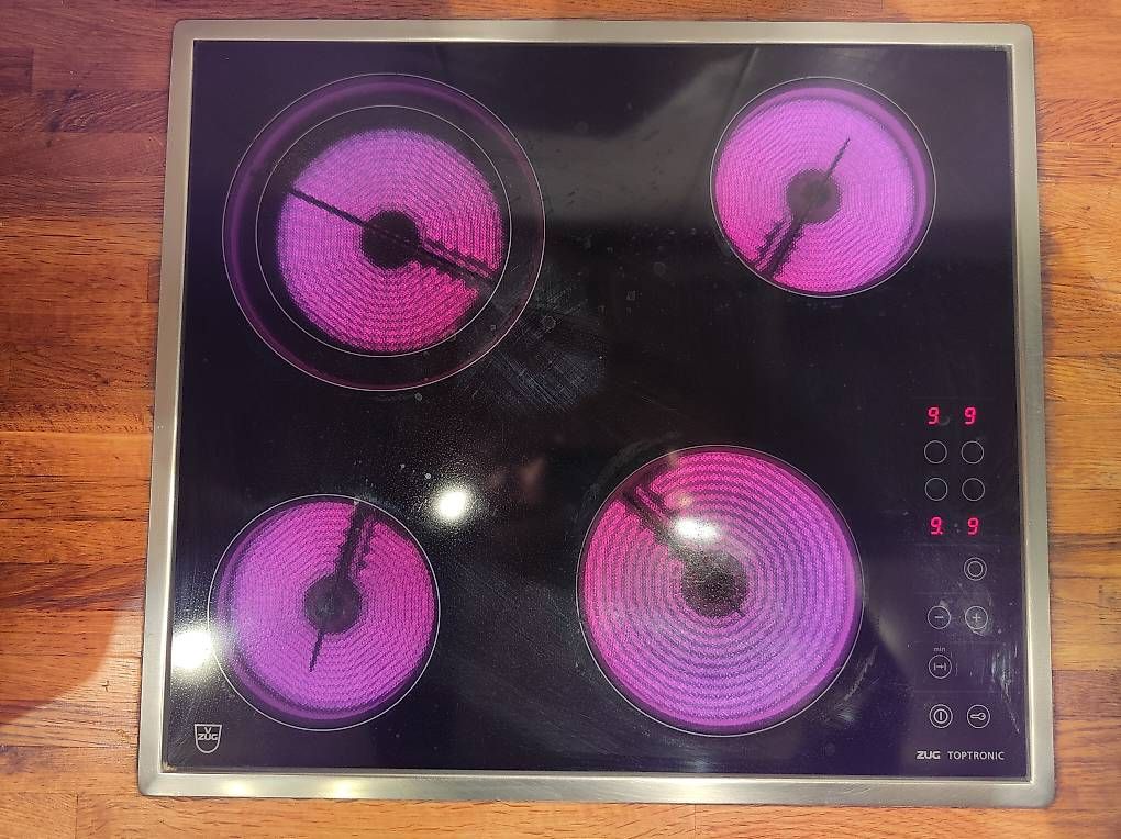 Plaque vitrocéramique V-Zug 4 feux seconde main (D'occasion) à fribourg ...