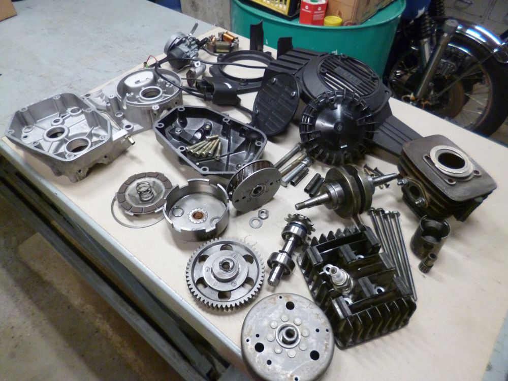 Mofa Minarelli V1 Motor (Yamaha Yami) zerlegt, guter Zustand (Defekt ...