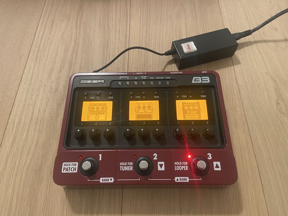 ZOOM B3 Bass Effects & Amp Simulator (Gebraucht) in Flurlingen für CHF ...