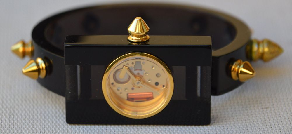 Gucci Plexi Skeleton Armbanduhr / montre (Gebraucht) in Collonges für ...