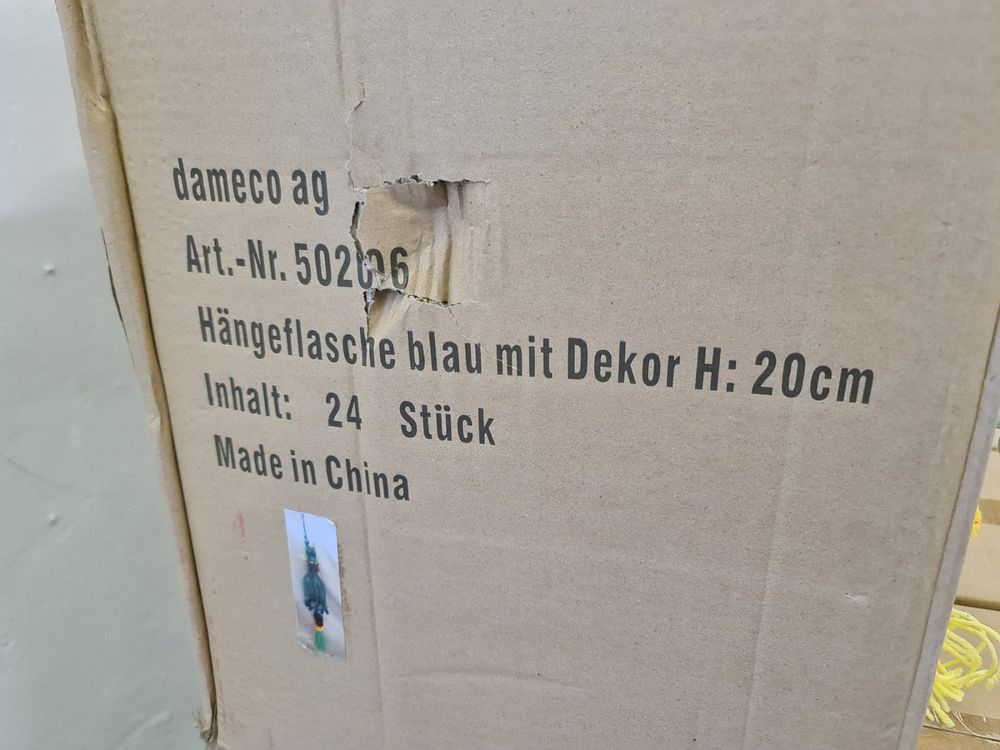 Posten Deko Hängeflaschen Rosa+Grün H: 20cm ca. 500Stk. (Neu und originalverpackt) in Krinau für ...