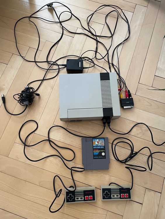 Nintendo NES + 2 Controller + Super Mario Bros (Gebraucht) in Chur für CHF 111 – mit Lieferung ...