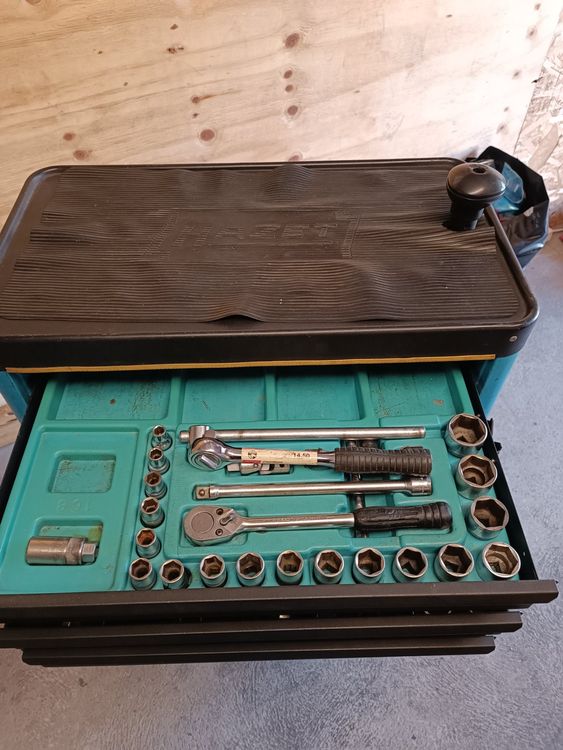 Hazet-Werkzeugwagen, inkl. div. Werkzeug. Gebraucht (Gebraucht) in Luterbach für CHF 350 – nur ...