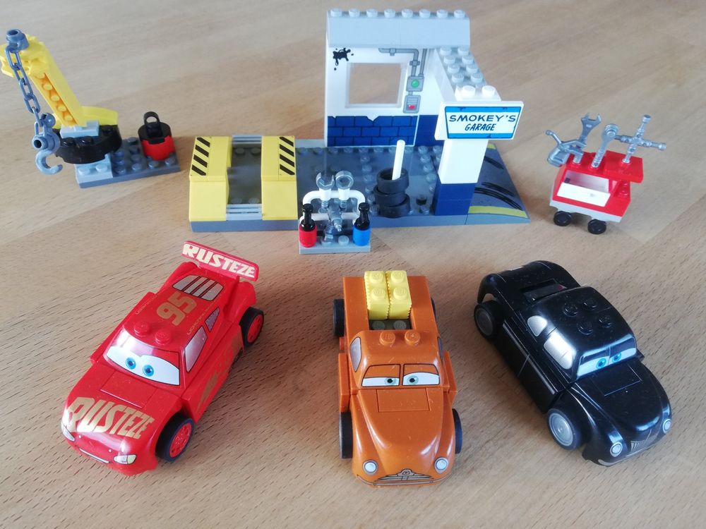 Lego 10743 Cars Smokey's Garage Lightning McQueen (Gebraucht) in ...