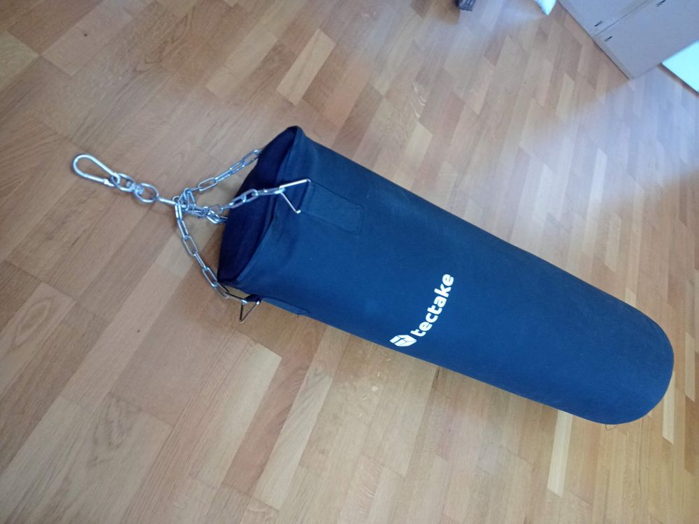 Boxsack 25kg tectake (Gebraucht) in Samstagern für CHF 20 – nur ...