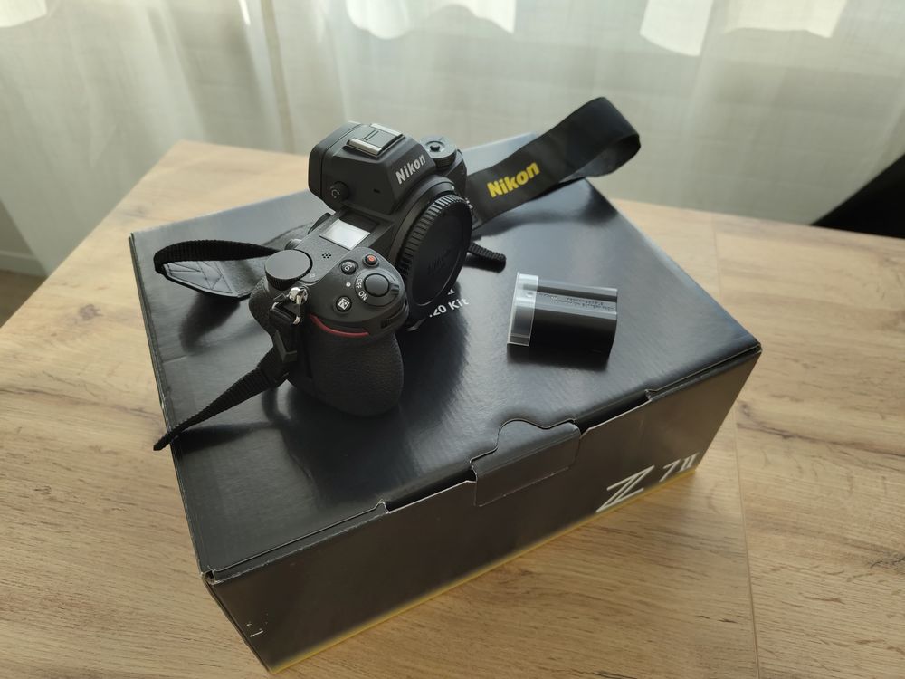 Nikon Z7 II Body - NEUWERTIG + GARANTIE (Neu und originalverpackt) in ...