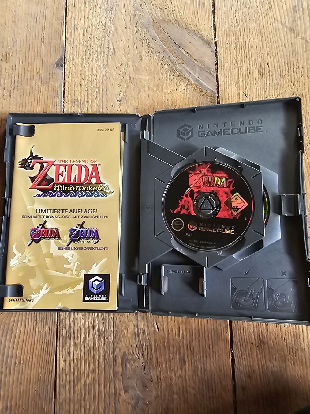 Zelda Wind Waker Limited Edition Nintendo Gamecube Top! (Gebraucht) in ...