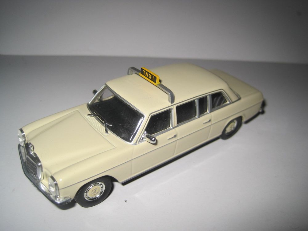 Mercedes W115 /8 LWB Taxi (Altaya) 1:43 | Kaufen auf Ricardo