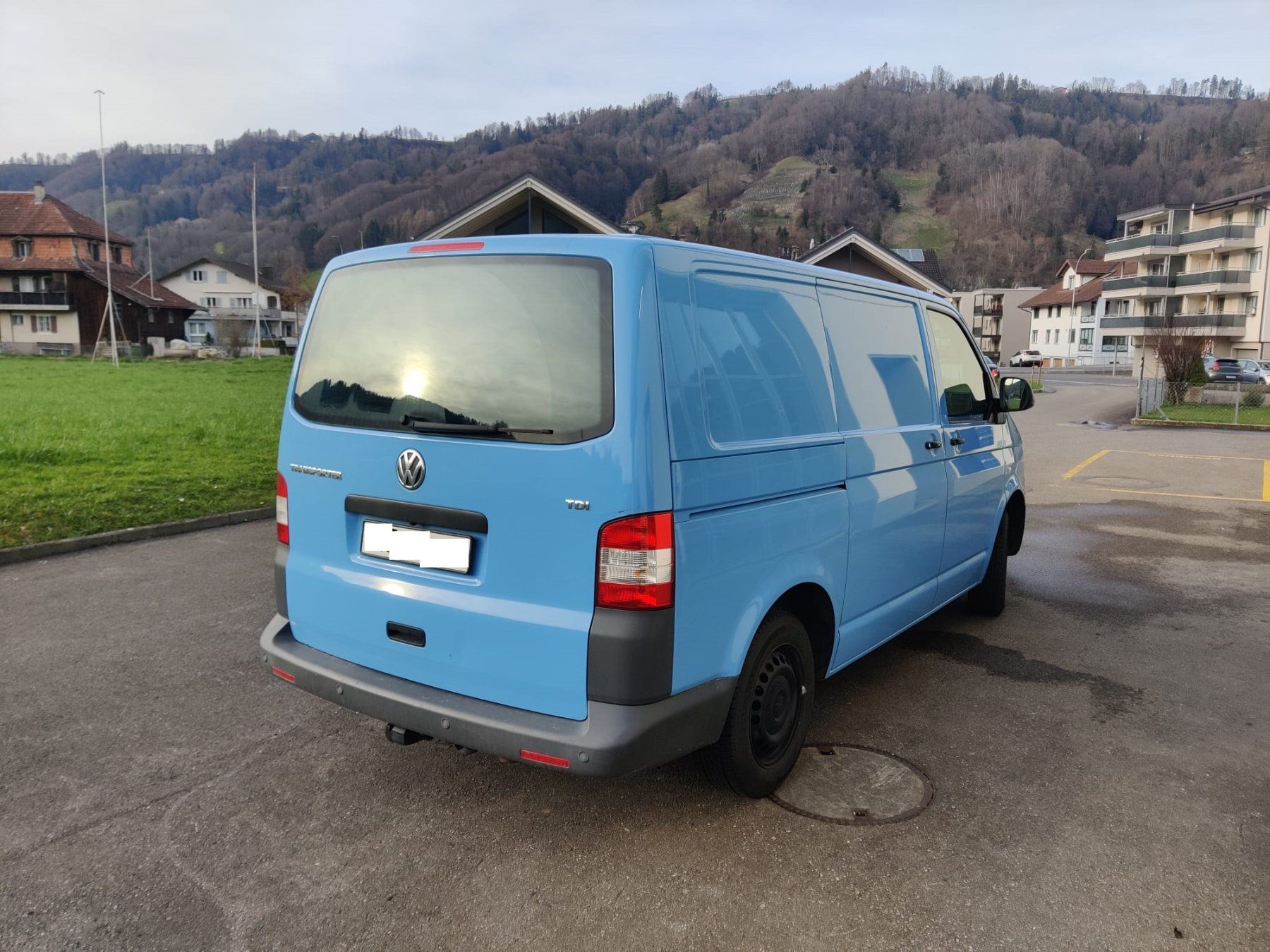 VW Bus T5 Transporter (Gebraucht) in Ebikon für CHF 7500 – nur Abholung auf Ricardo kaufen