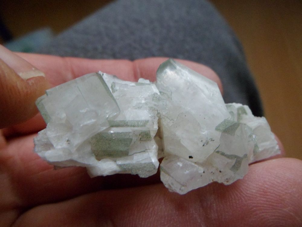 Adular (Gebraucht) in für CHF 9 – mit Lieferung auf Ricardo kaufen