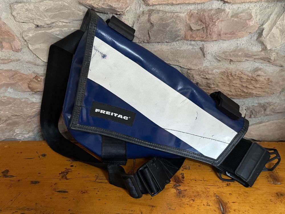 Freitag F31 Knight rider (Gebraucht) in Arsiè für CHF 200 – mit ...
