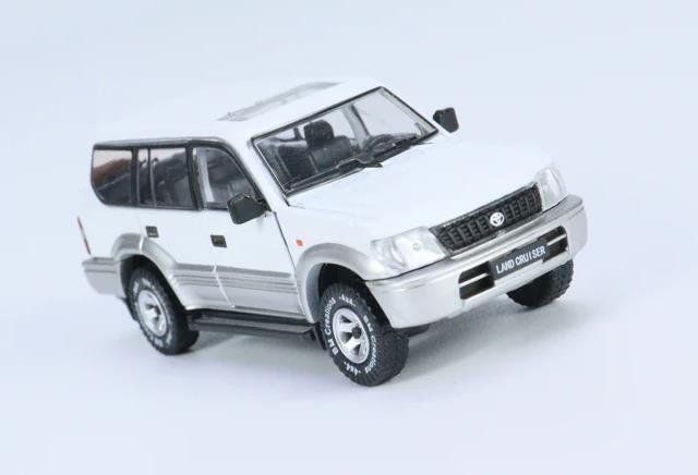 Toyota Land Cruiser Prado LC95 J9 1996-2002 weiss / silber | Acheter ...