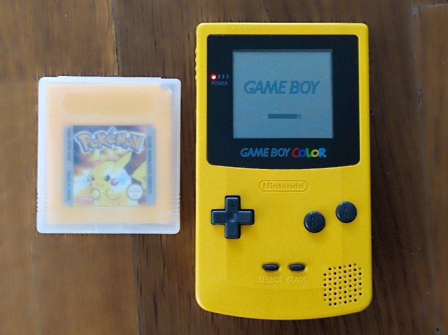 100% Nintendo Game Boy Color GBC Gelb edition - ab 1.- ! (Gebraucht) in ...
