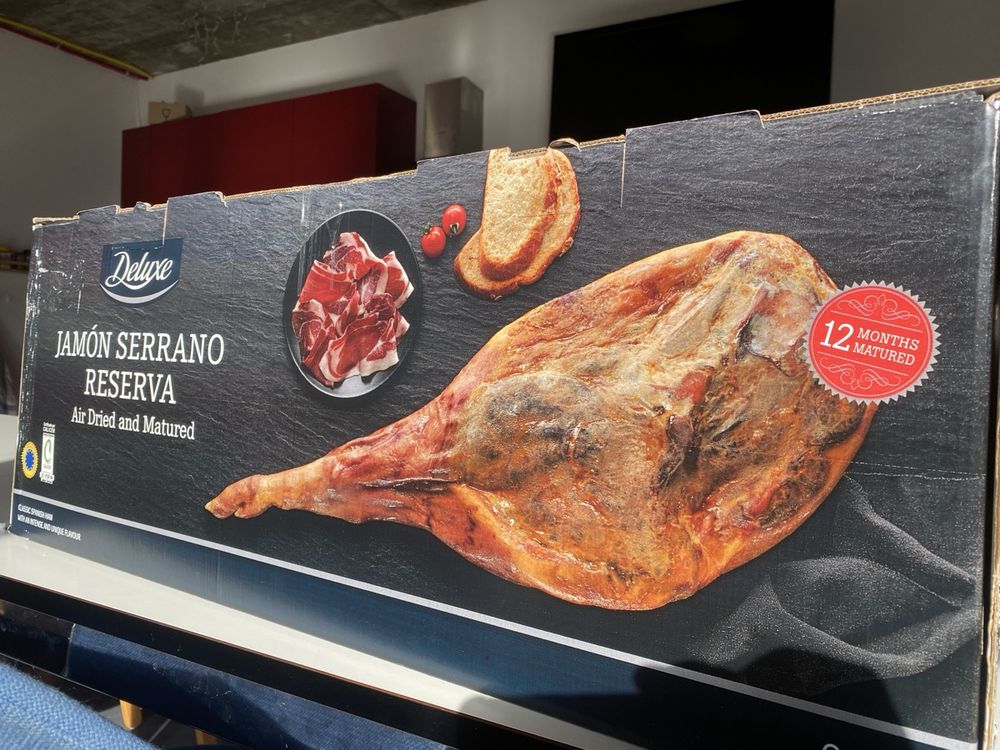 DELUXE Jamón Serrano Reserva (Neu (gemäss Beschreibung)) in Hergiswil NW für CHF 43.5 – mit ...