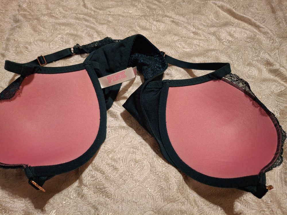 PINK BH, Gruen mit Spitze, neuwertig, Grösse 36C (Neu (gemäss ...
