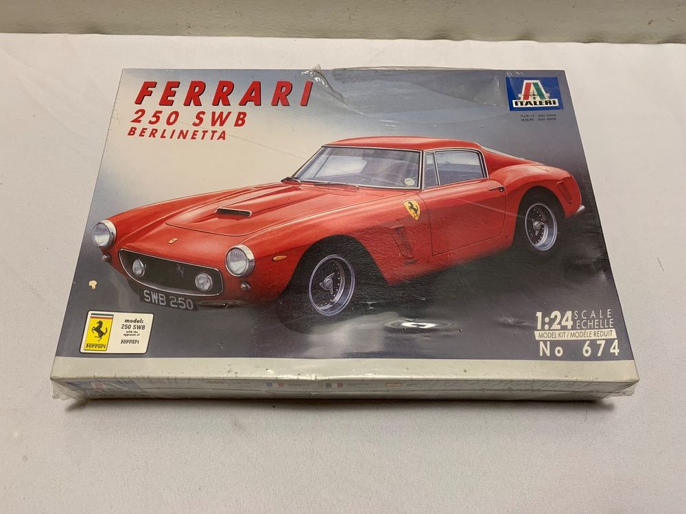 Model Kit Italeri 1/24 Ferrari 250 SWB Berlinetta | Kaufen auf Ricardo