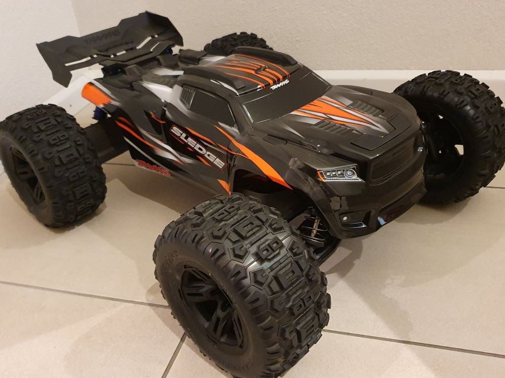 Traxxas Sledge 1:8 Monster Truggy NEU ab CHF 1.00!!! | Kaufen auf Ricardo